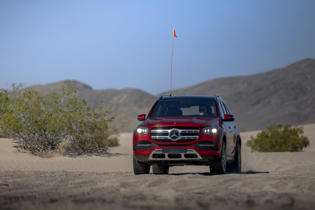 (video) Noul Mercedes-Benz GLS este luxos, dar a rămas un off-roader ...
