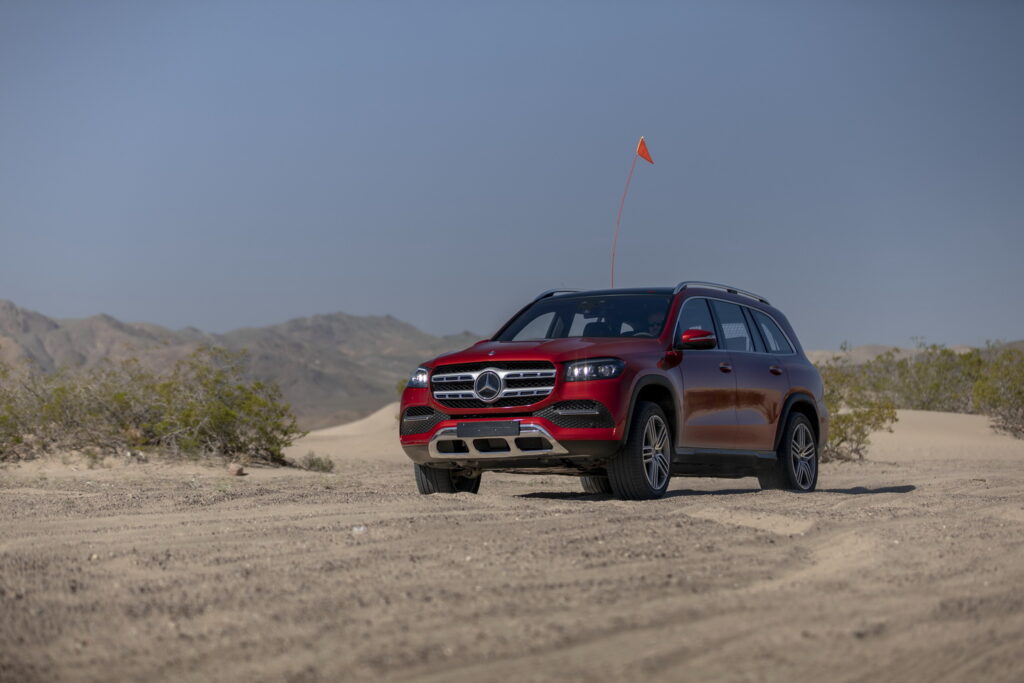 (video) Noul Mercedes-Benz GLS este luxos, dar a rămas un off-roader ...