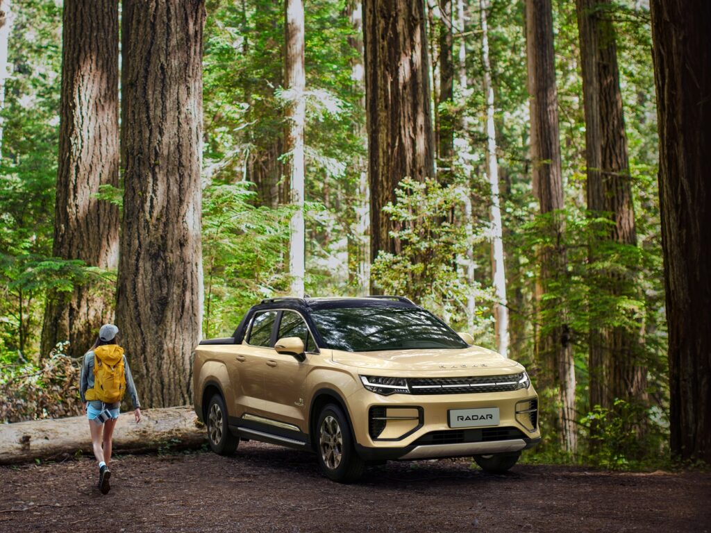 (video) Noul RADAR R6 este un pickup electric al unei mărci nou create ...