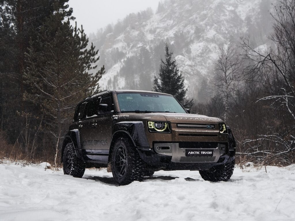 (video) Dorinţa a fost ascultată. Arctic Trucks a modificat noul Land ...