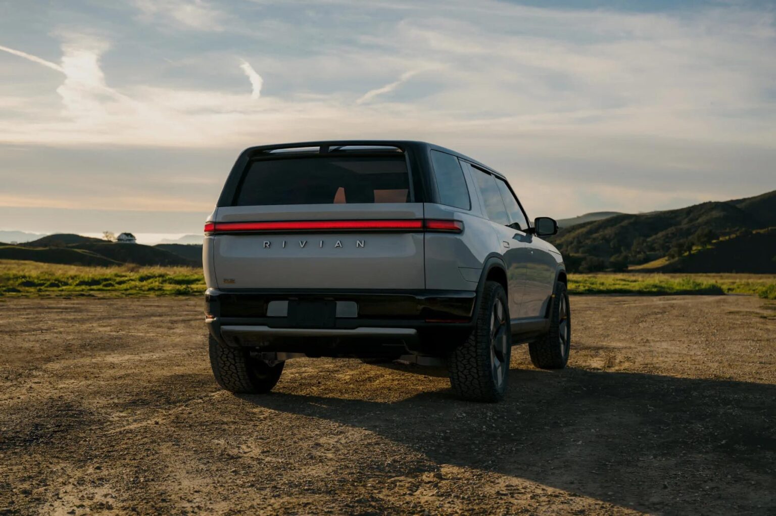 (video) Premieră: Rivian a lansat noul model R2 care va concura ...