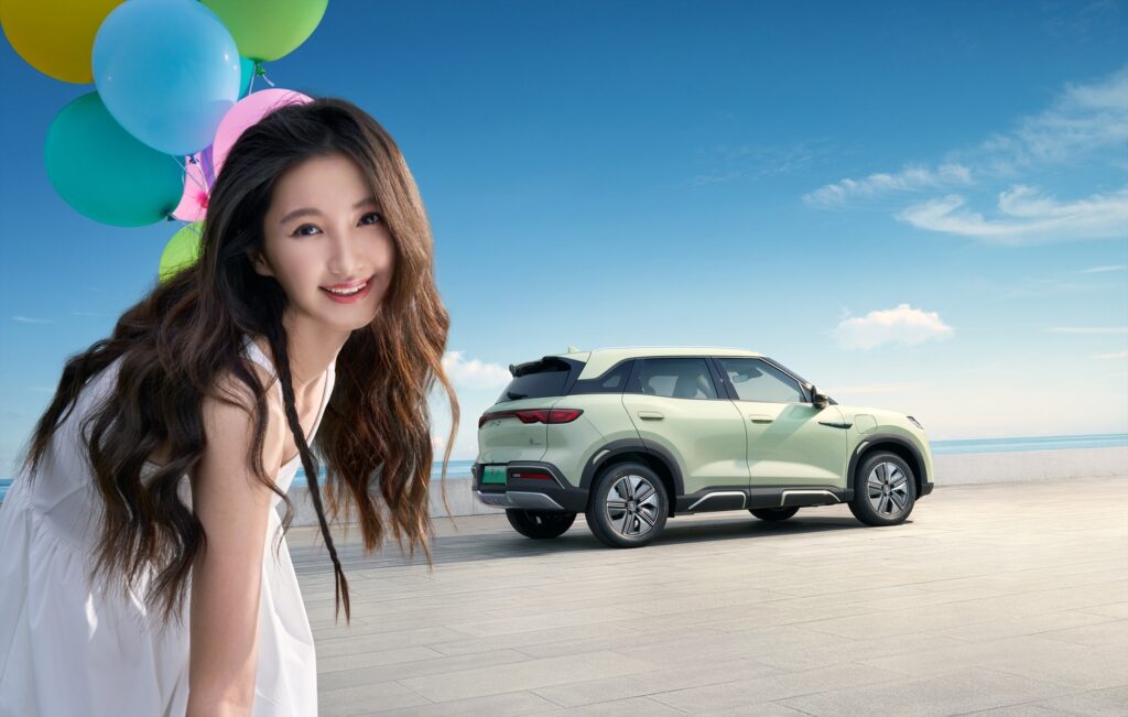 (foto) Noul BYD Yuan UP este un crossover electric de oraș de 12000 de euro