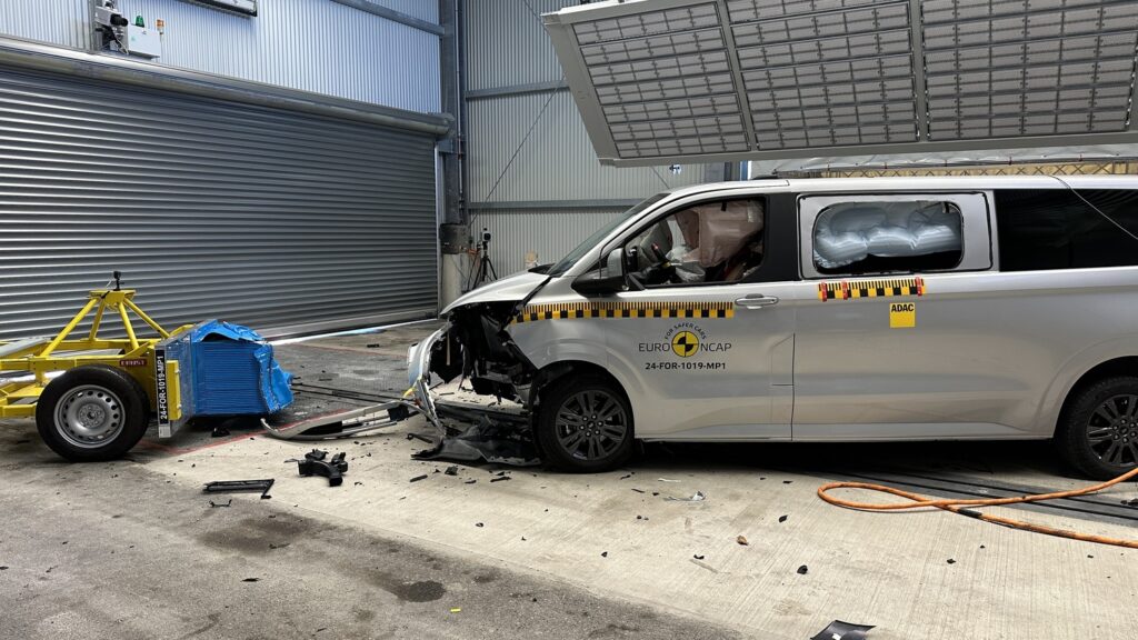 (video) Noile VW Tiguan, MIFA 7, Ford Tourneo Custom și Renault Scenic ...