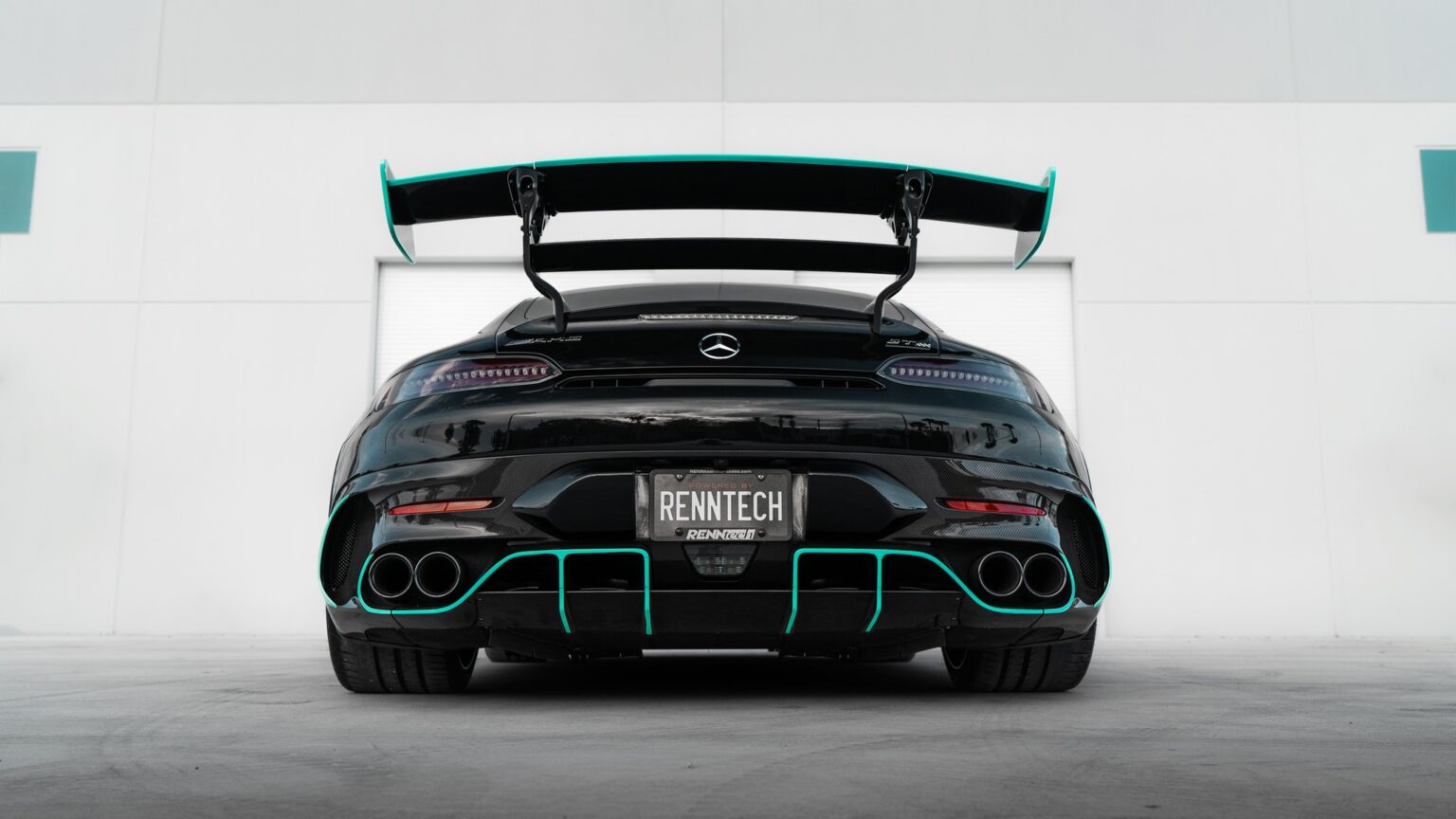 (video) RENNtech a făcut cel mai performant Mercedes-AMG GT Black ...