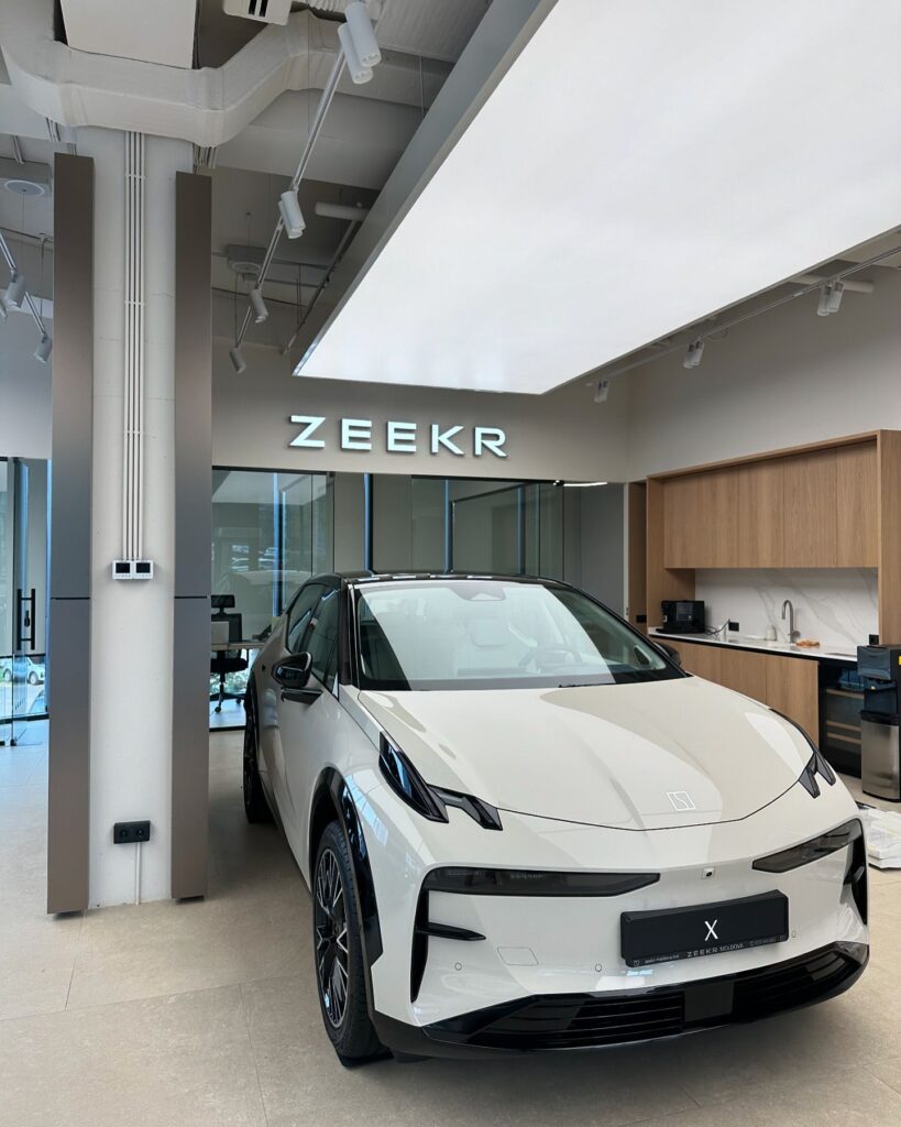 (video) Zeekr Moldova cheamă vizitatorii în noul său showroom