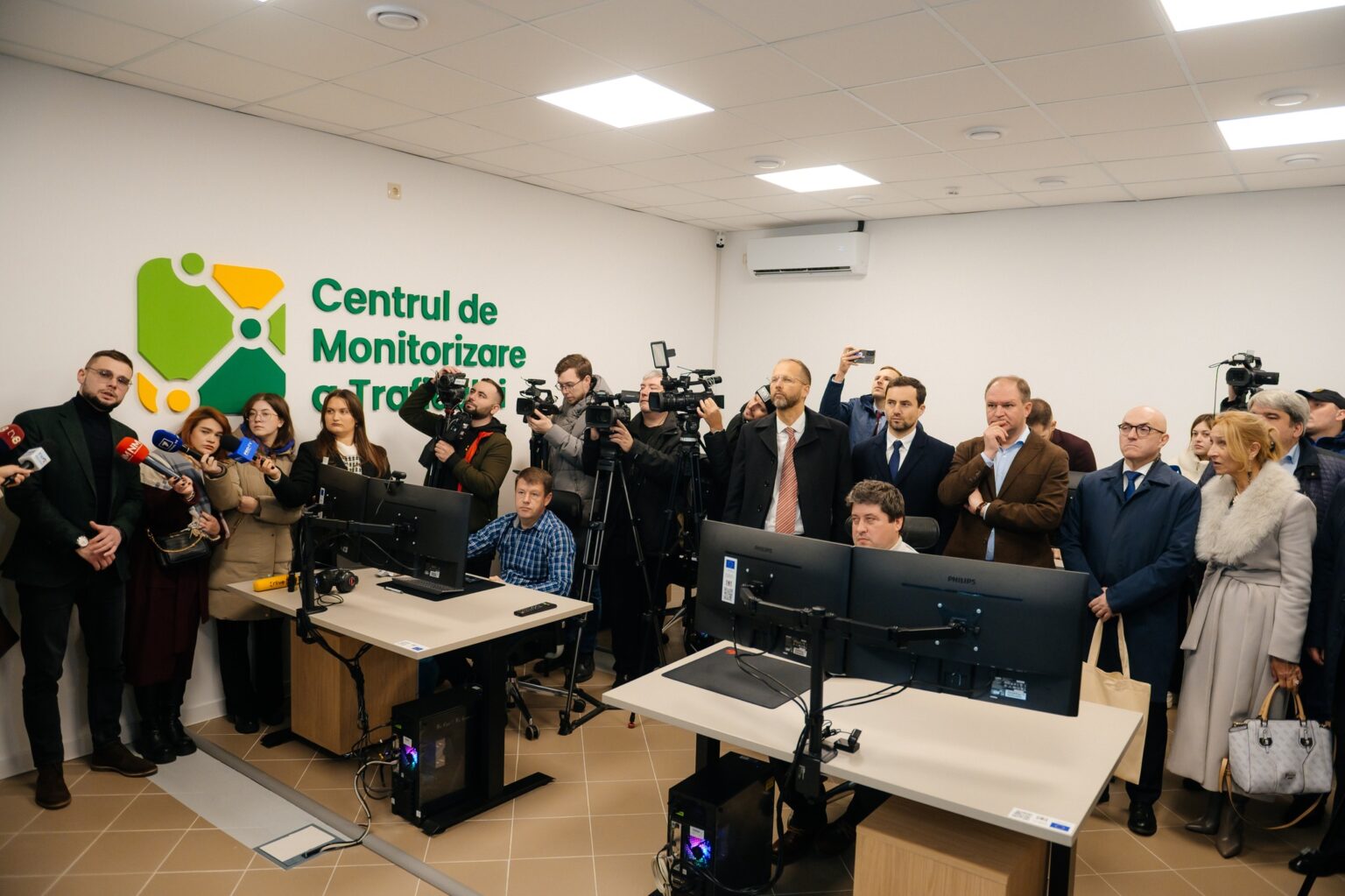 (video) În Chișinău a fost inaugurat un nou centru de monitorizare a traficului. Iată de ce este ...