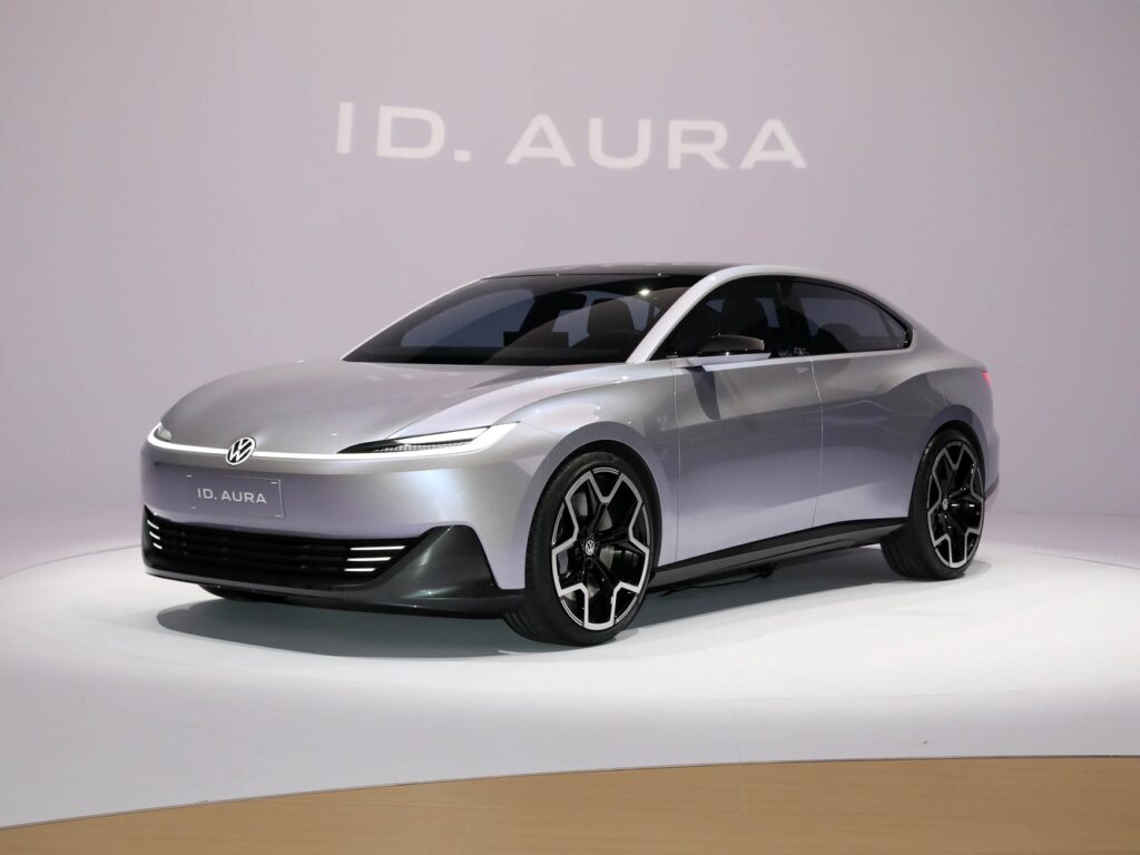 (video) Auto Shanghai 2025: Trei concepte de la Volkswagen - ID. AURA, ID. ERA și ID. EVO