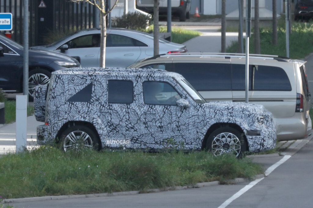 (foto) Micul Mercedes-Benz g-Class iese la teste publice