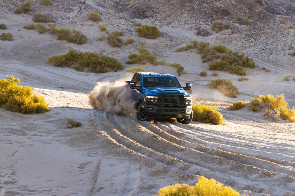 (video) Premieră absolută: Ram Power Wagon Diesel